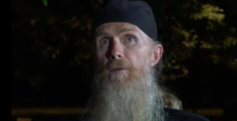 MONAH ARSENIJE JOVANOVIĆ: Problem u porodici nastaje kada žena izgubi ...